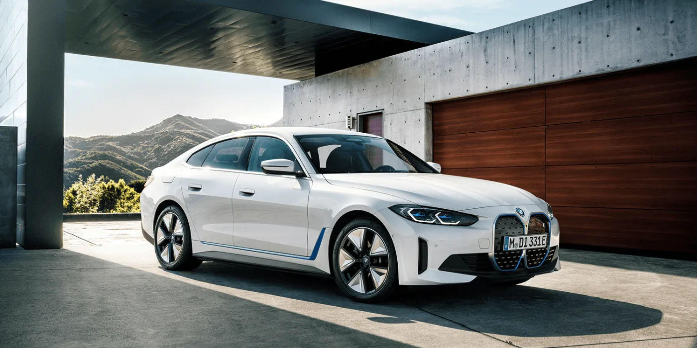 BMW i4 zum Marktstart in zwei Varianten electrive