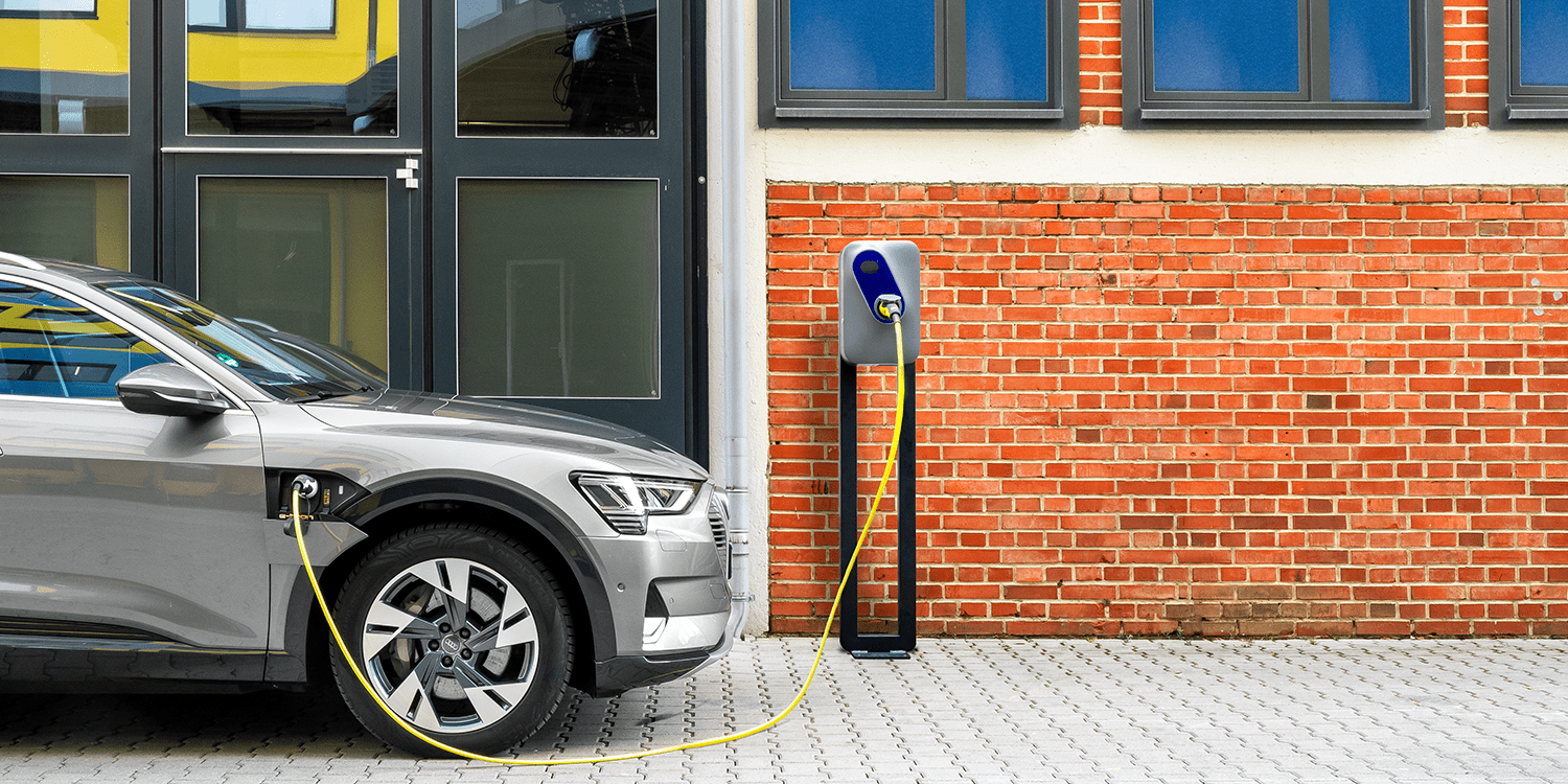 Mer berät R+V-Kunden zu E-Flotten-Ladeinfrastruktur - electrive.net