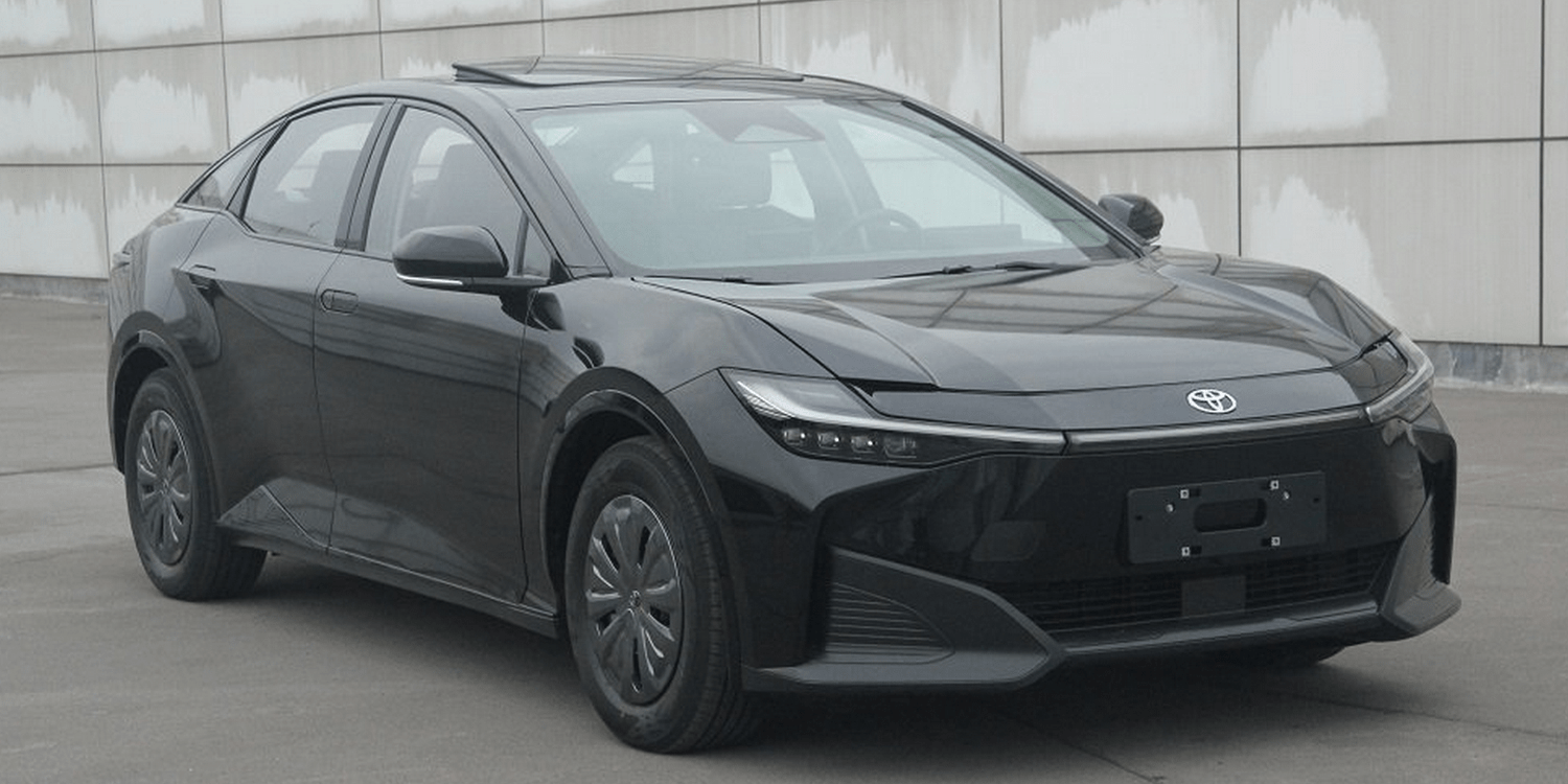 Toyota: E-Limousine für China setzt auf BYD-Komponenten - electrive.net
