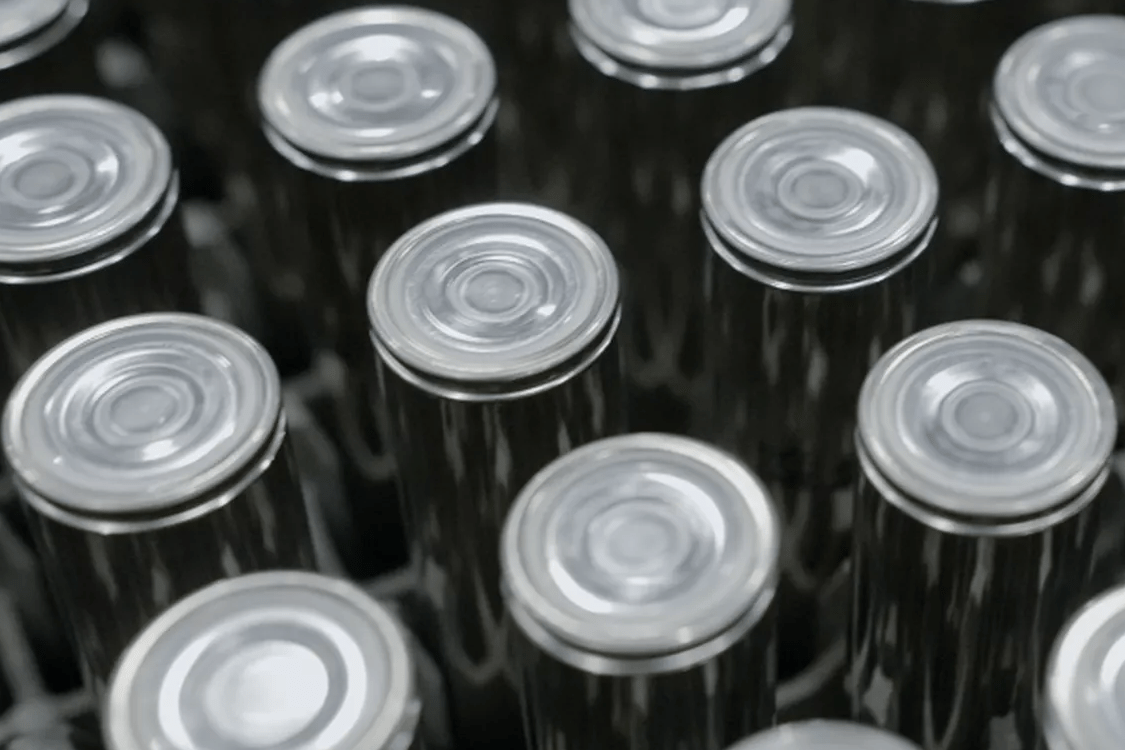 Panasonic forciert Entwicklung neuer Batterie-Fertigungsverfahren ...