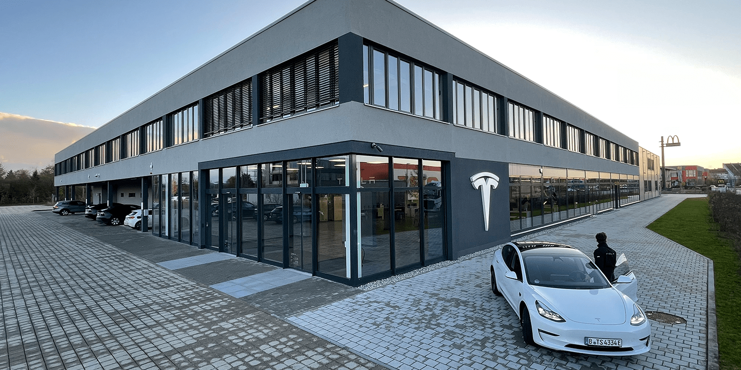 Tesla Autohaus In Der Nahe