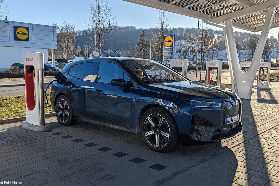 Auch BMW Group setzt bei US-Modellen auf Teslas NACS - electrive.net