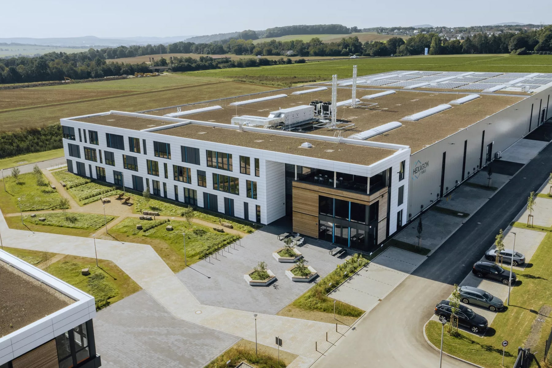 Hexagon Purus eröffnet Werk für H2-Tanks in Kassel - electrive.net