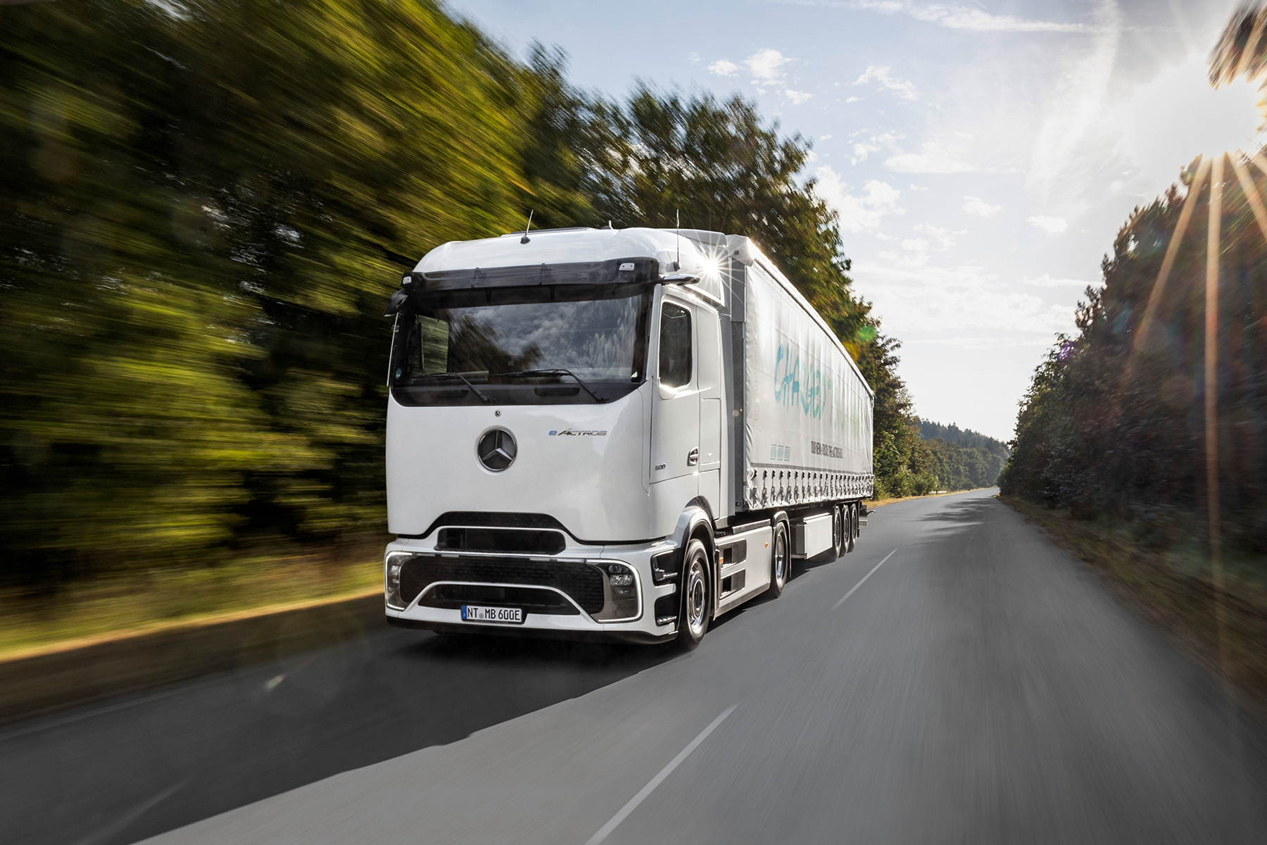 Mercedes-Benz Trucks schickt eActros 600 auf Testfahrt durch 20 ...