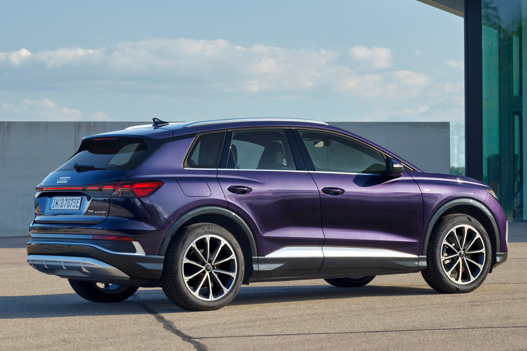 Audi bringt wieder kleinere Batterie für den Q4 e-tron - electrive.net