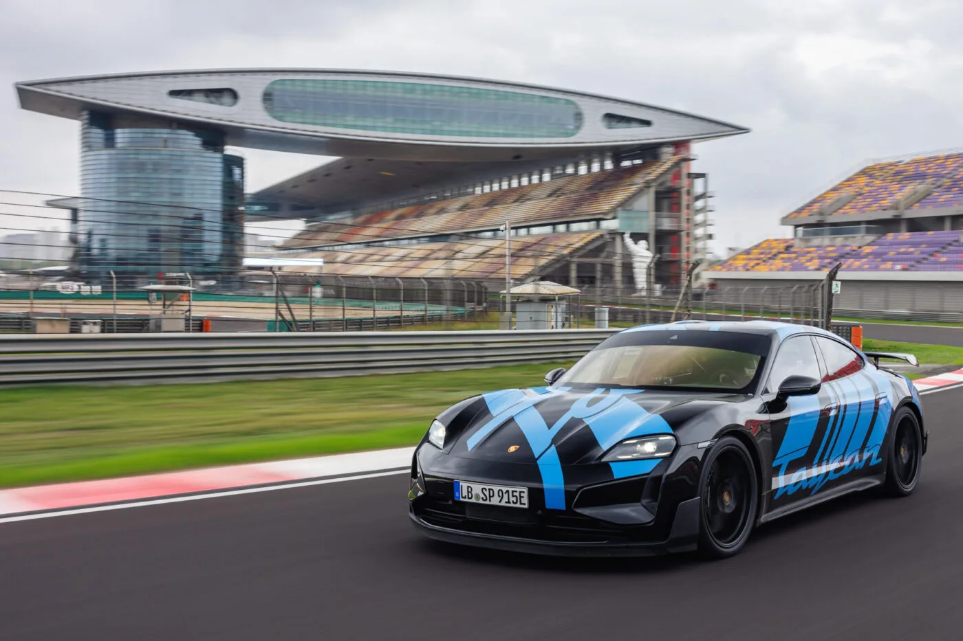 Neuer Rundenrekord fur Porsche Taycan Turbo GT in China electrive